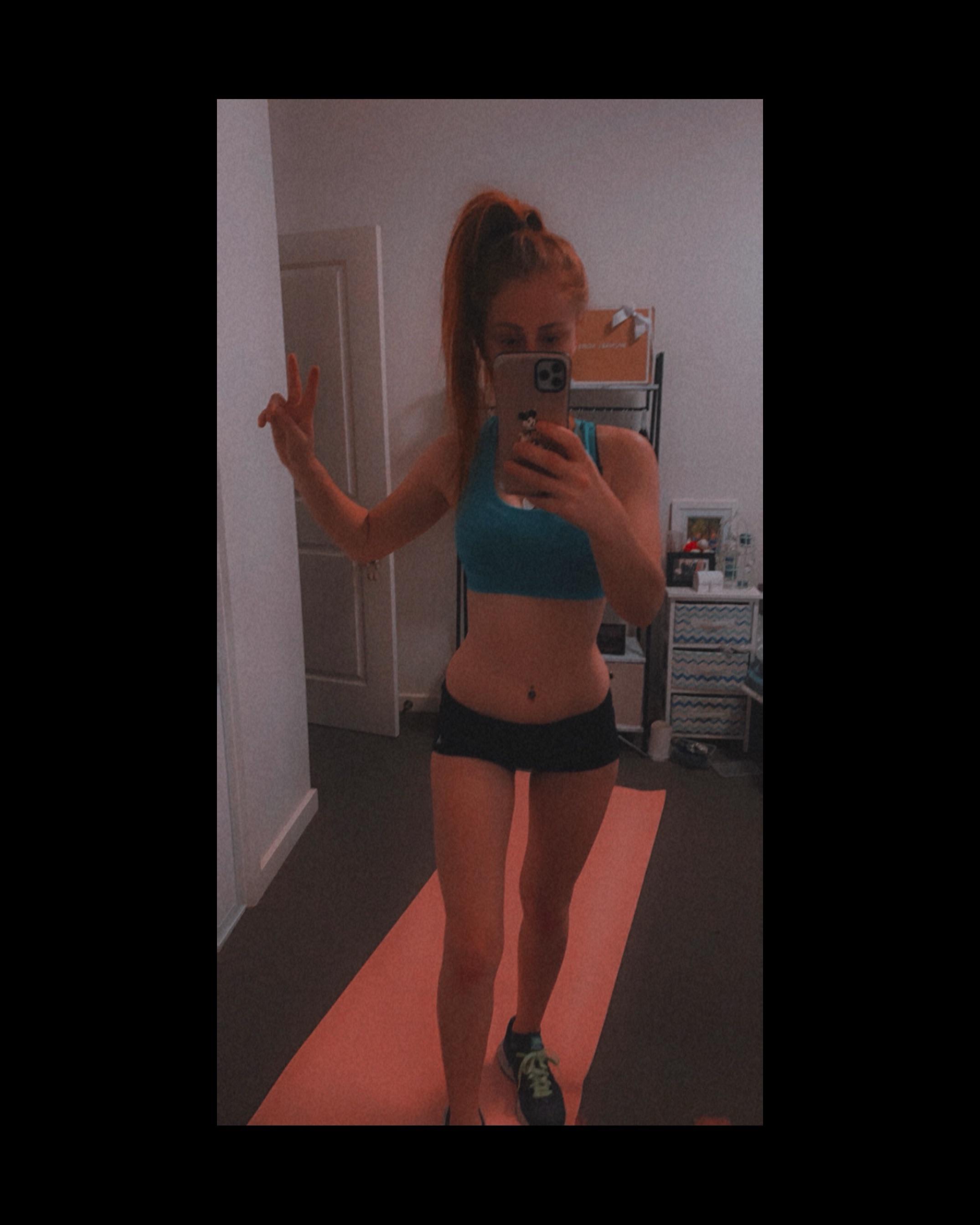 Working out! Hehe | Scrolller