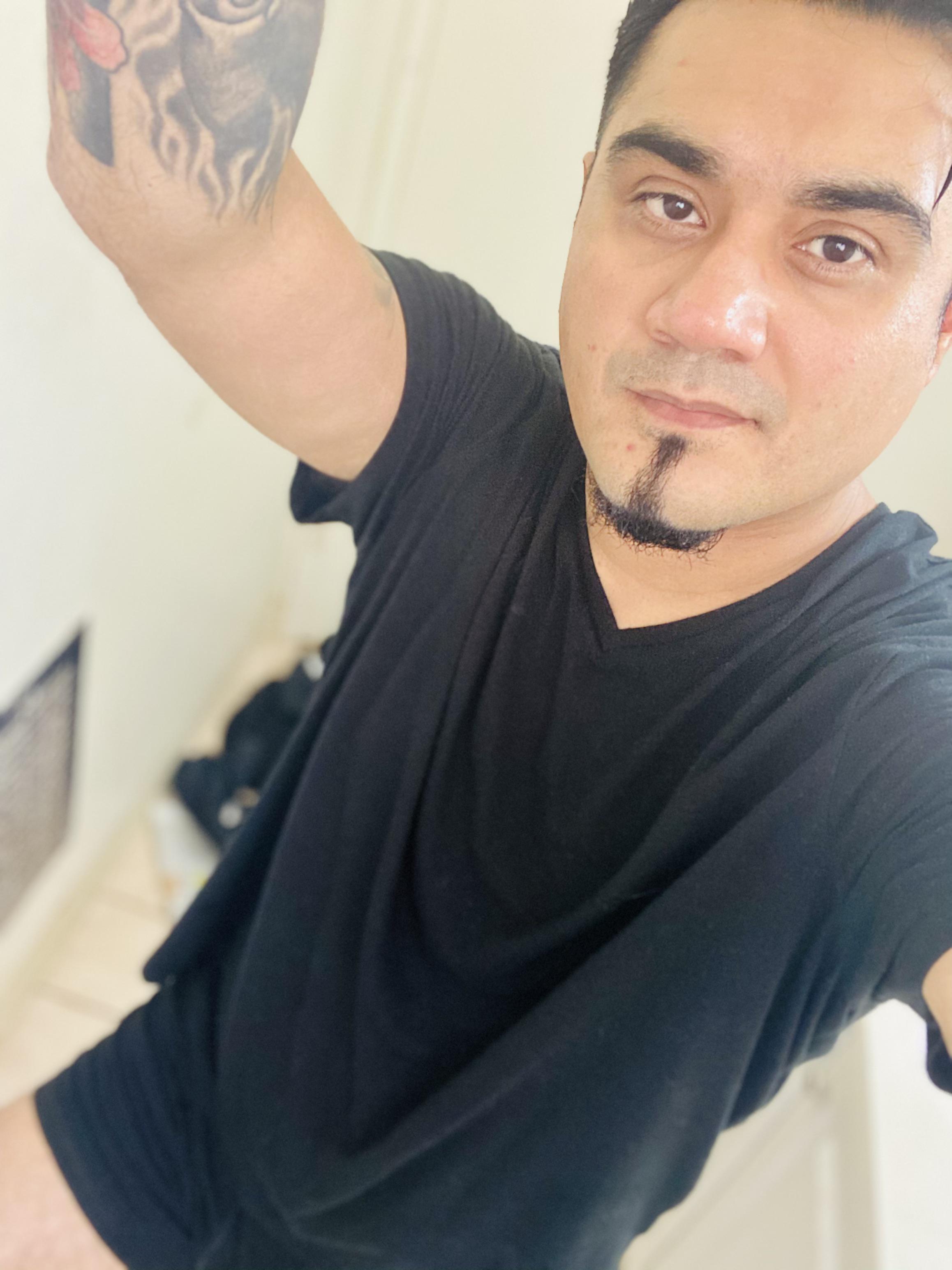 Worthy of an onlyfans? Anyone want to see more? | Scrolller