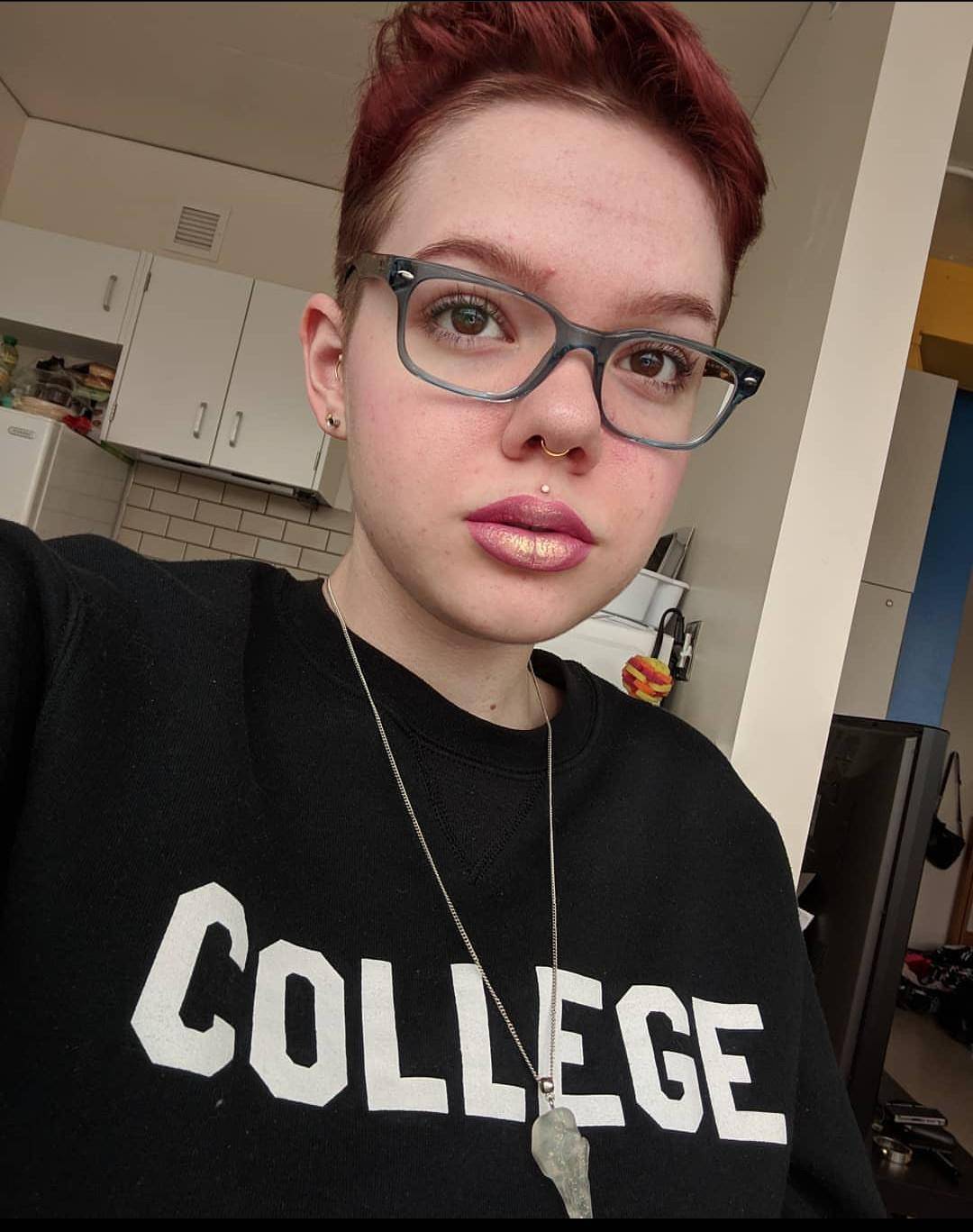 Would love a caption of her feminizing me/ forcing me bi | Scrolller