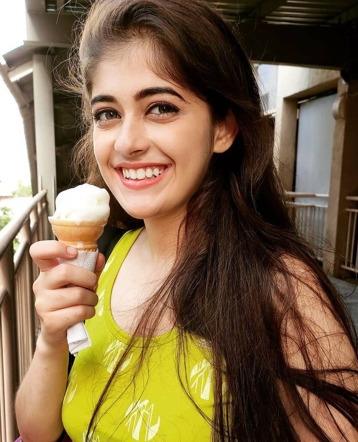 Would love to make her eat my cream | Scrolller