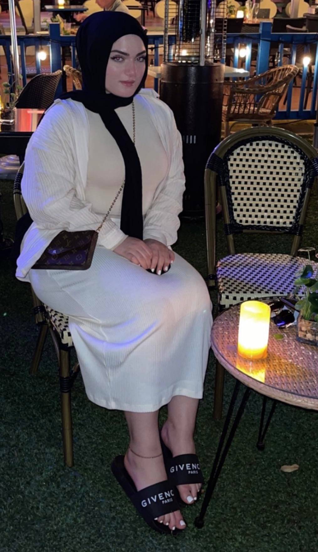 Can she make you cum | Scrolller