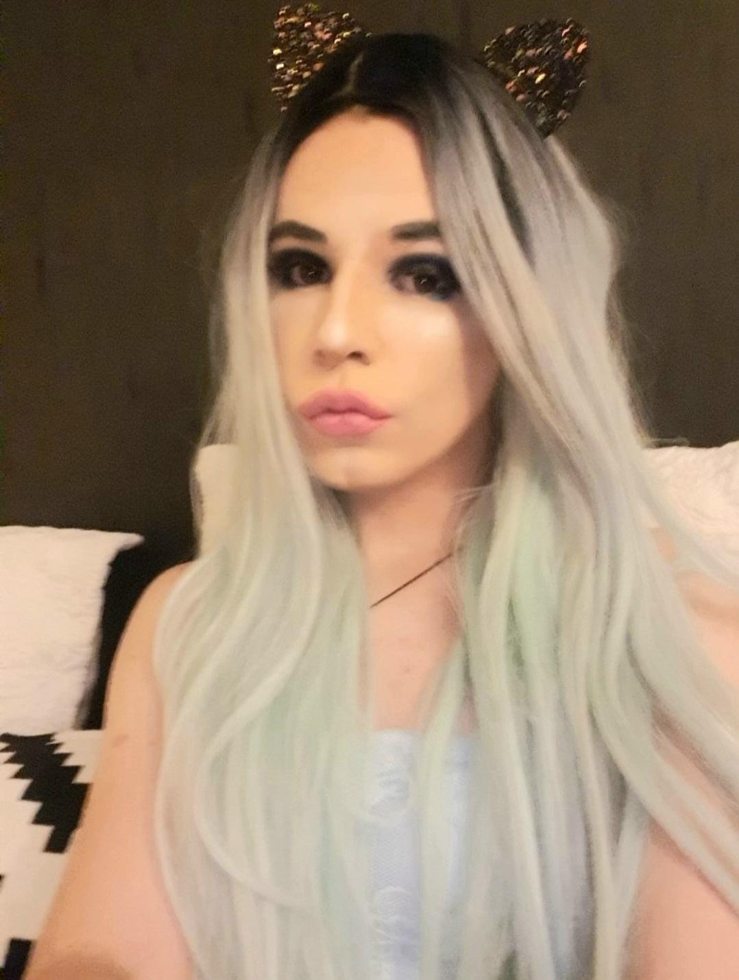 Would U Make Your Sissy Bitch Scrolller