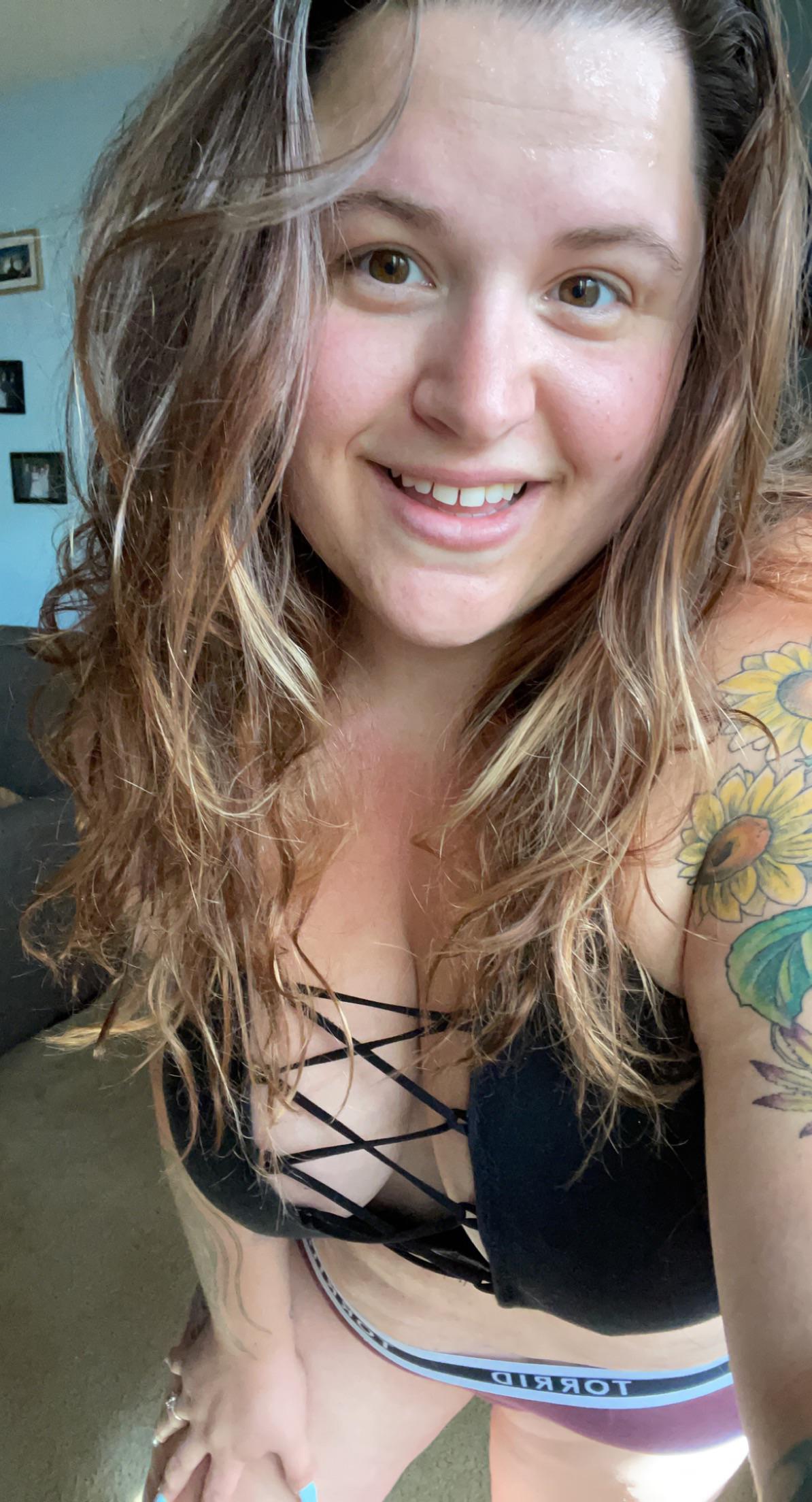 more thank a handful | Scrolller