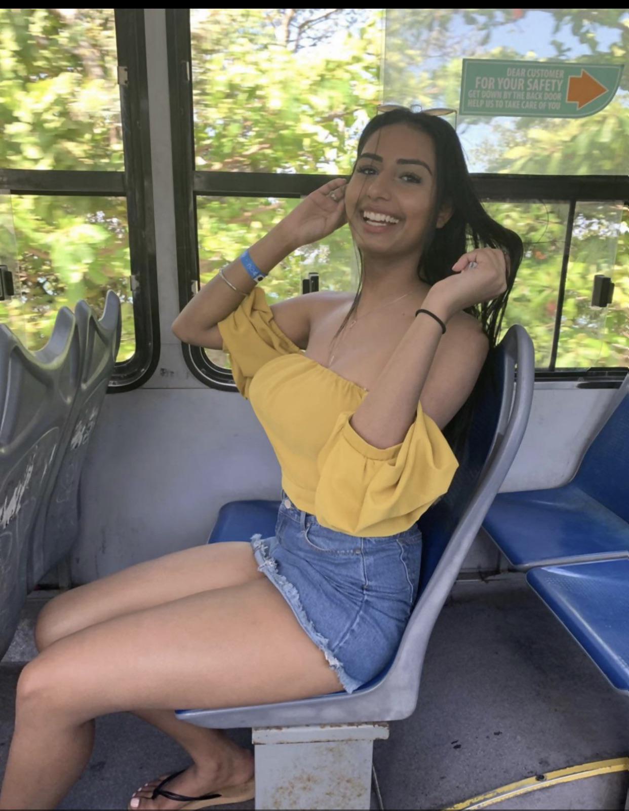 (19) riding the bus.. | Scrolller