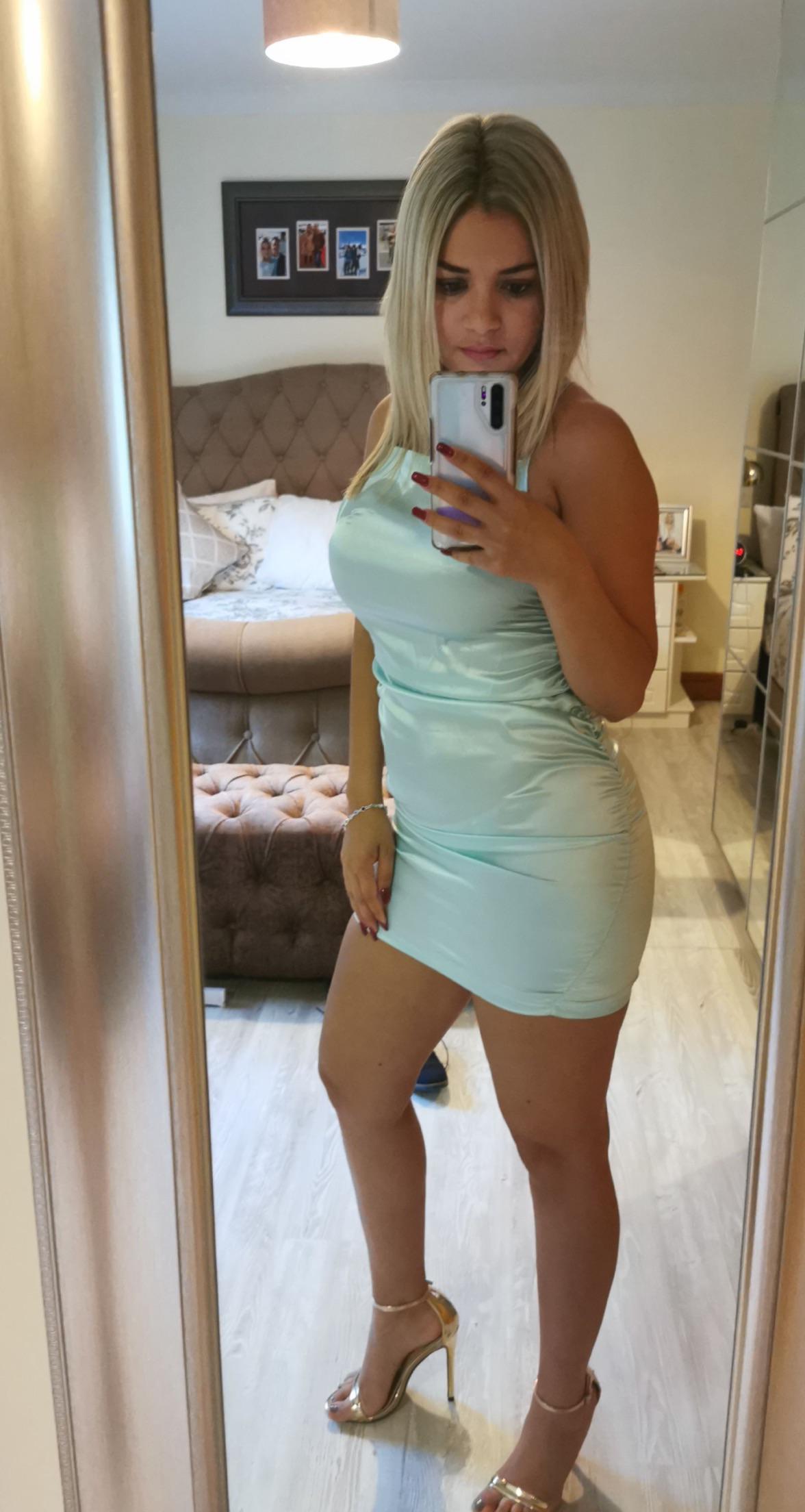 would you take me out for dinner? | Scrolller