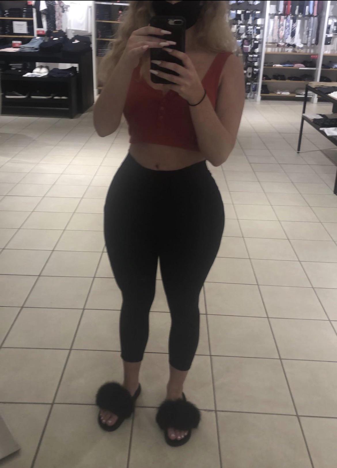 body language 💕 | Scrolller