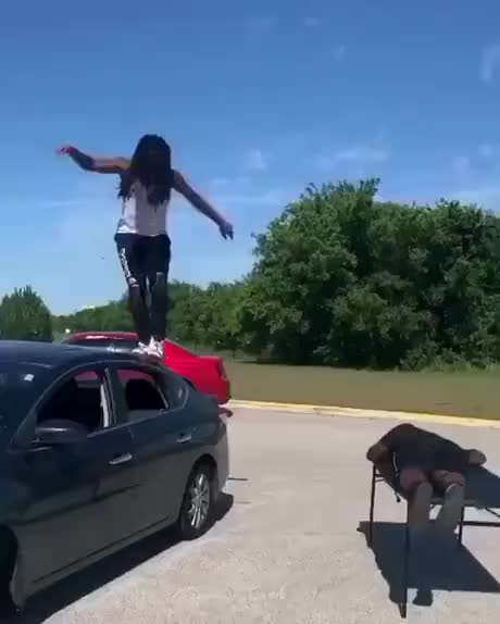 Wrestling shrimp | Scrolller