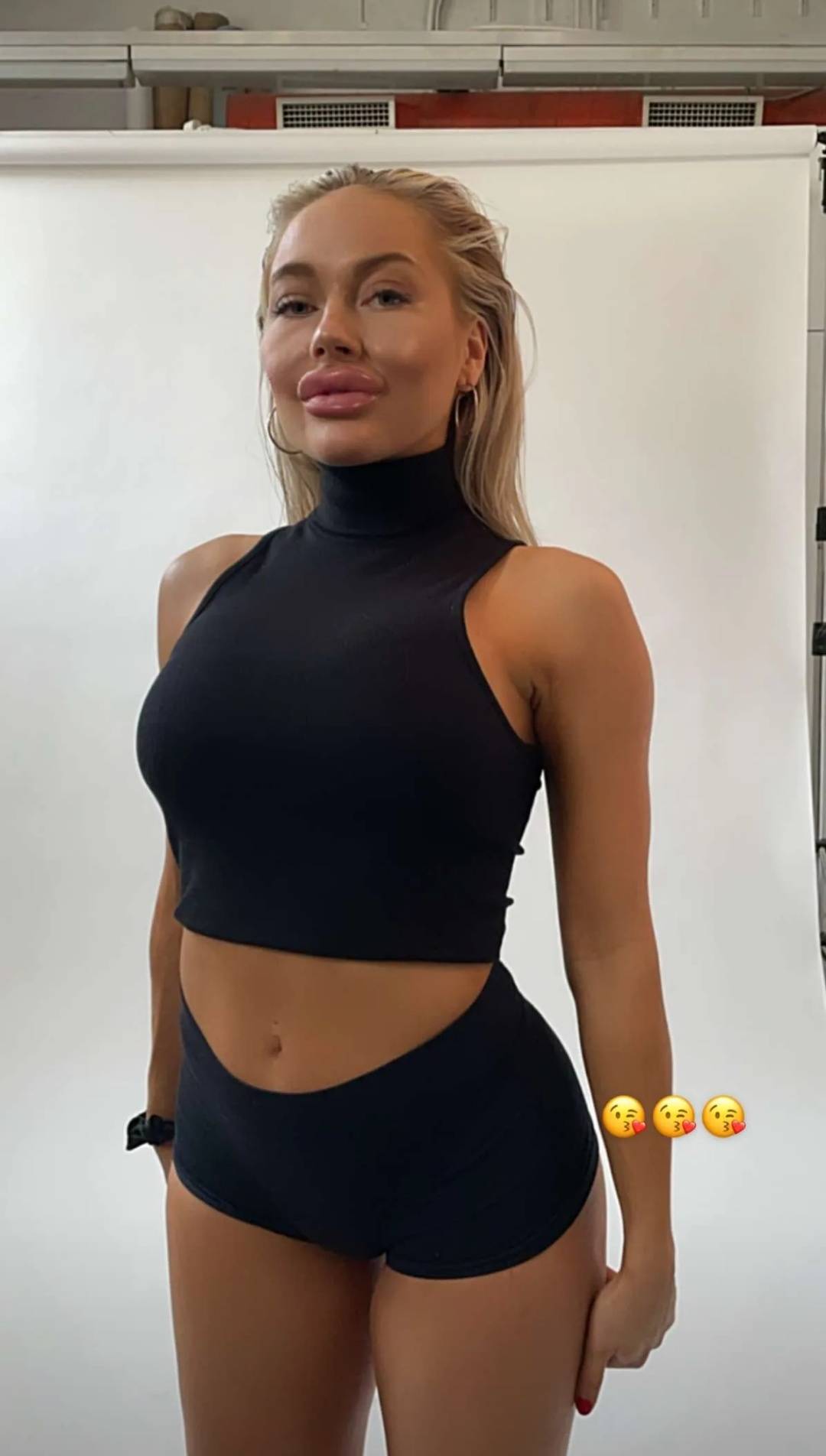 Wtf is this😂 | Scrolller