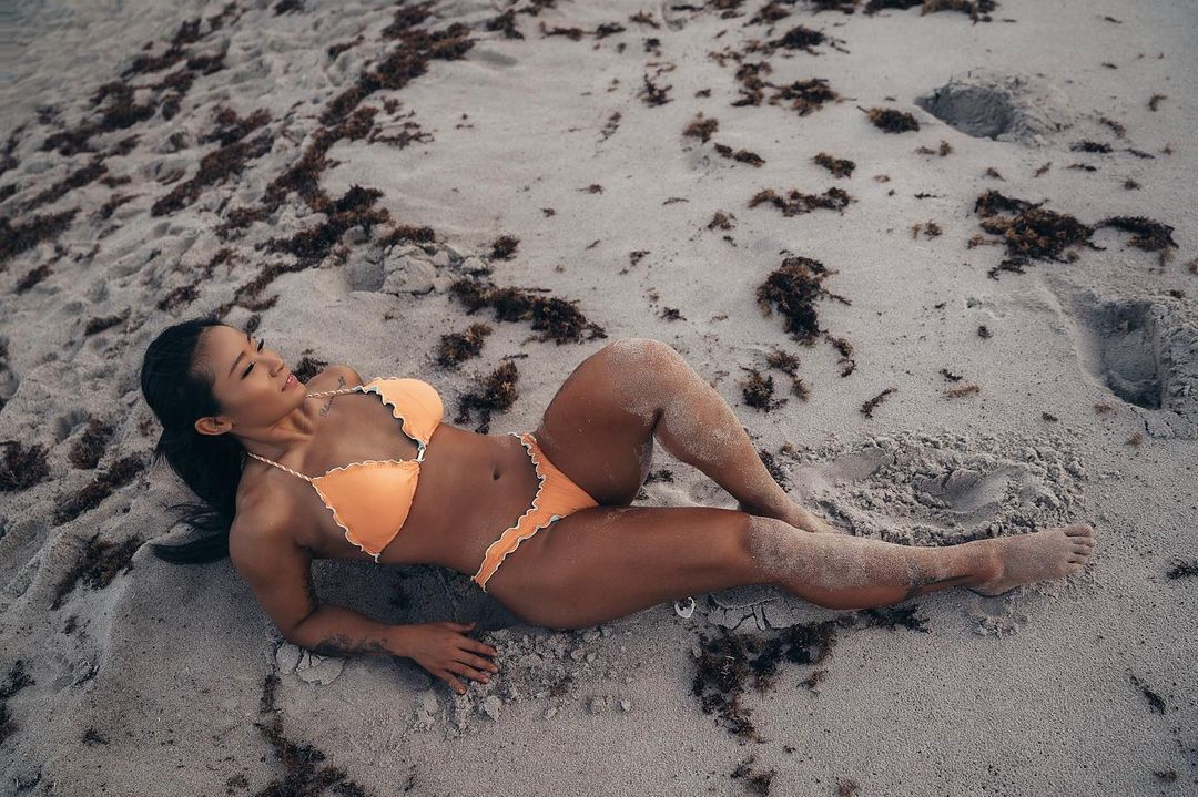 Xia 🥵 | Scrolller