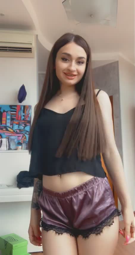 Extra small and nerdy. Am I your type ?😍 | Scrolller