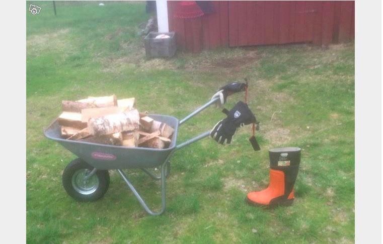 Yard work | Scrolller