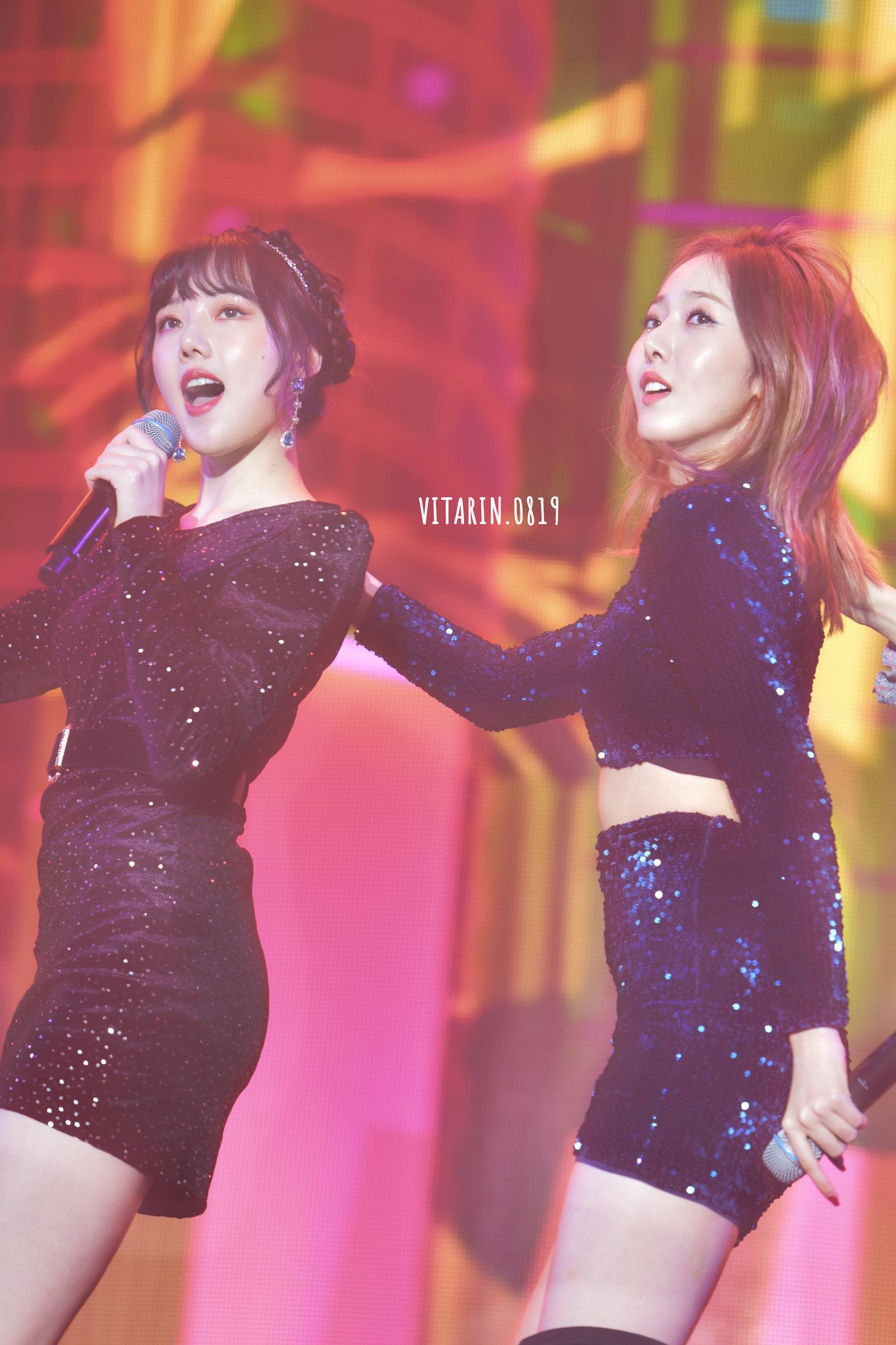 Yerin & SinB! | Scrolller