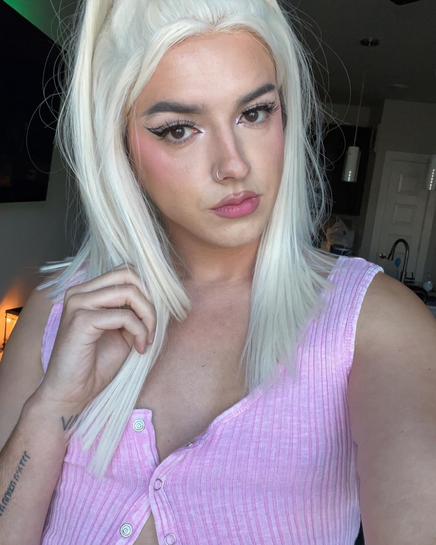 Yes I’m single! And no I’m not looking(; | Scrolller