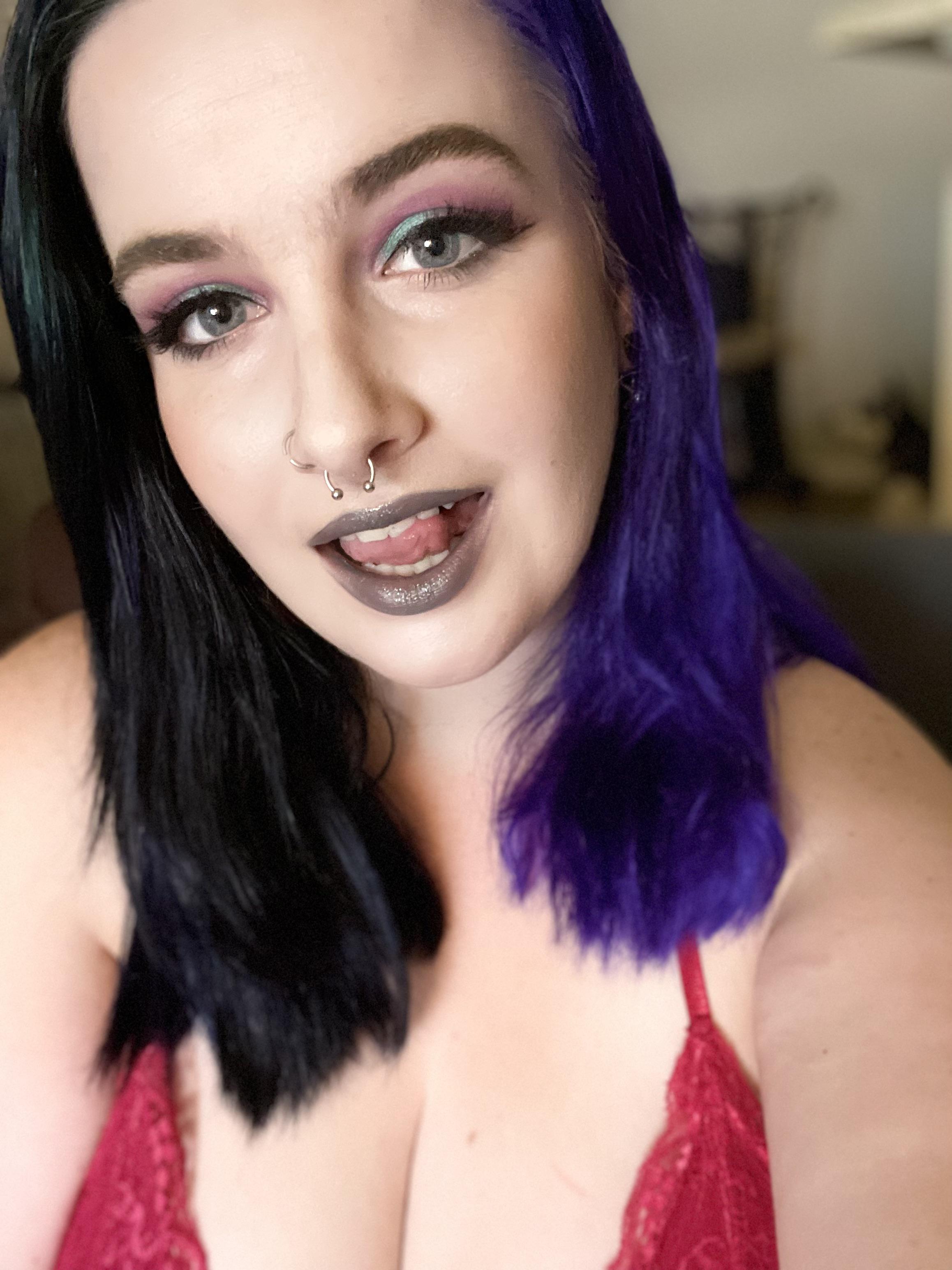 Yes, no? F22 | Scrolller