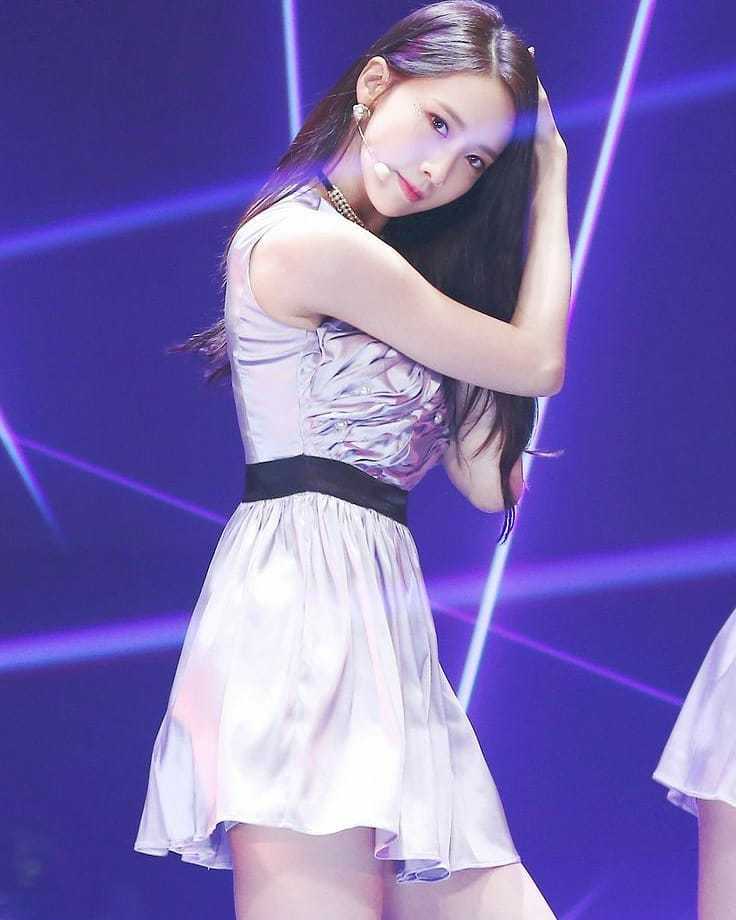 Yoona | Scrolller