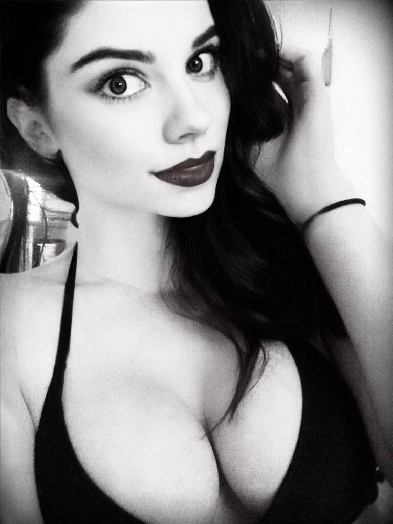 You don't mind my something extra, don't you? | Scrolller