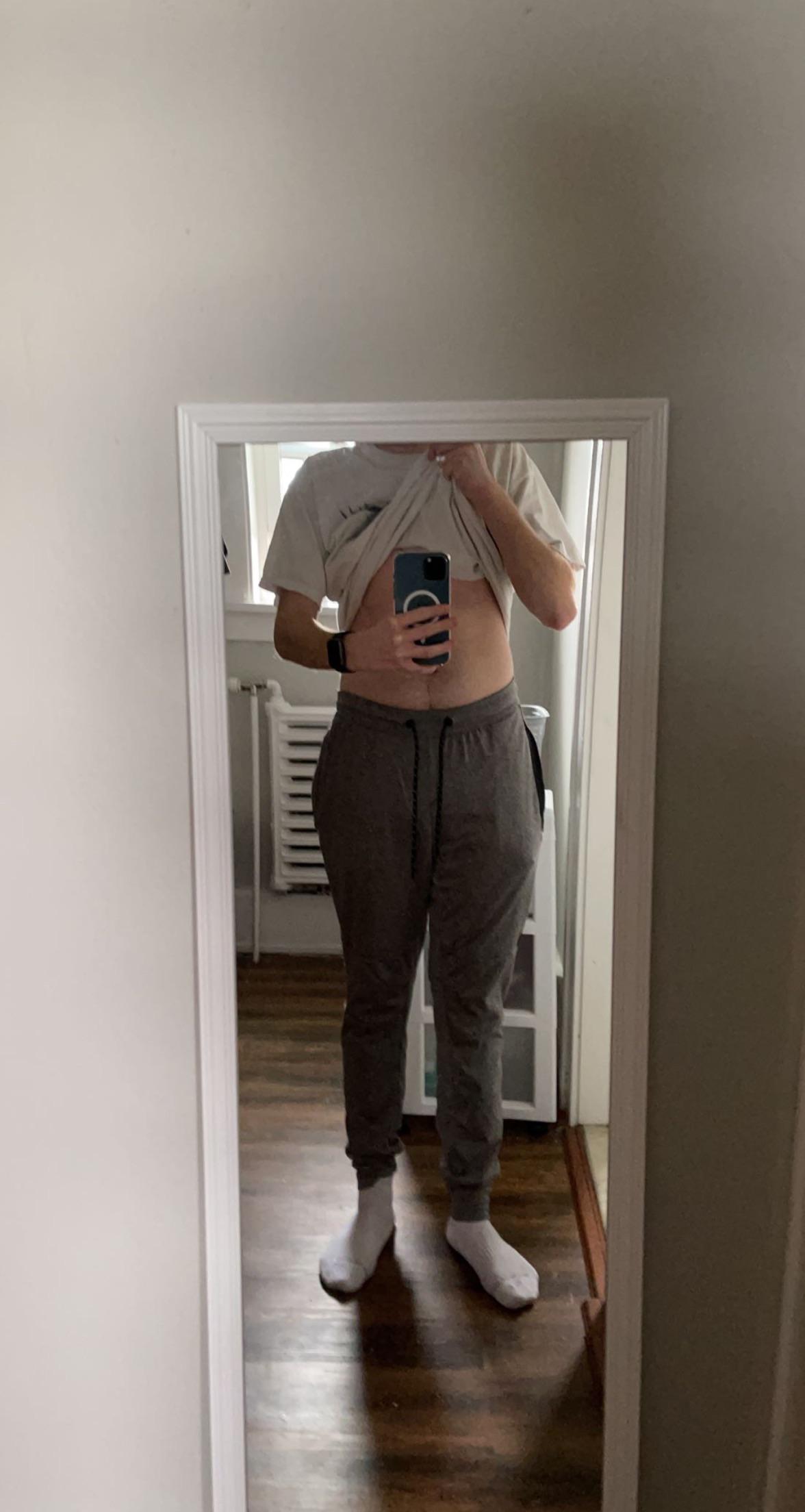 Young 19 year old 😏 hmu | Scrolller