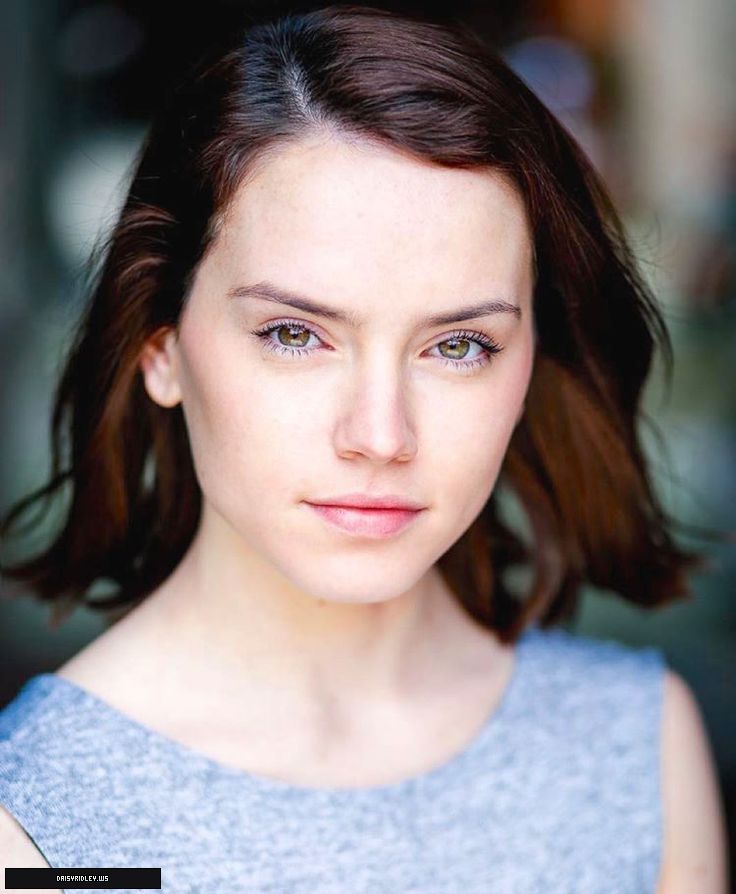 Young Daisy Ridley | Scrolller