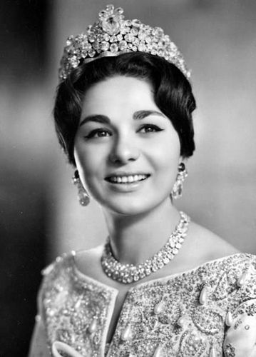 Young Queen Farah. | Scrolller