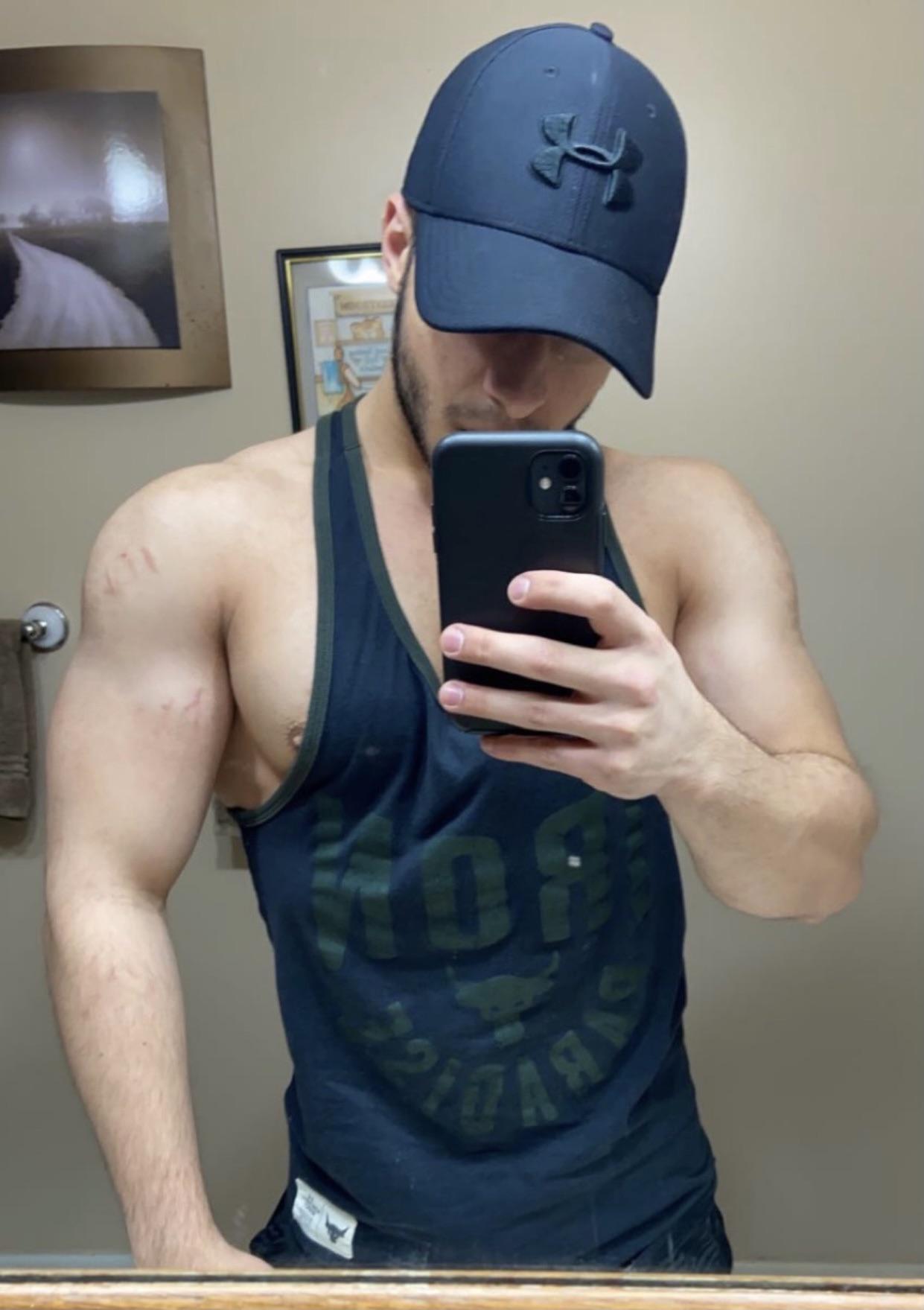 Your average college lifter | Scrolller