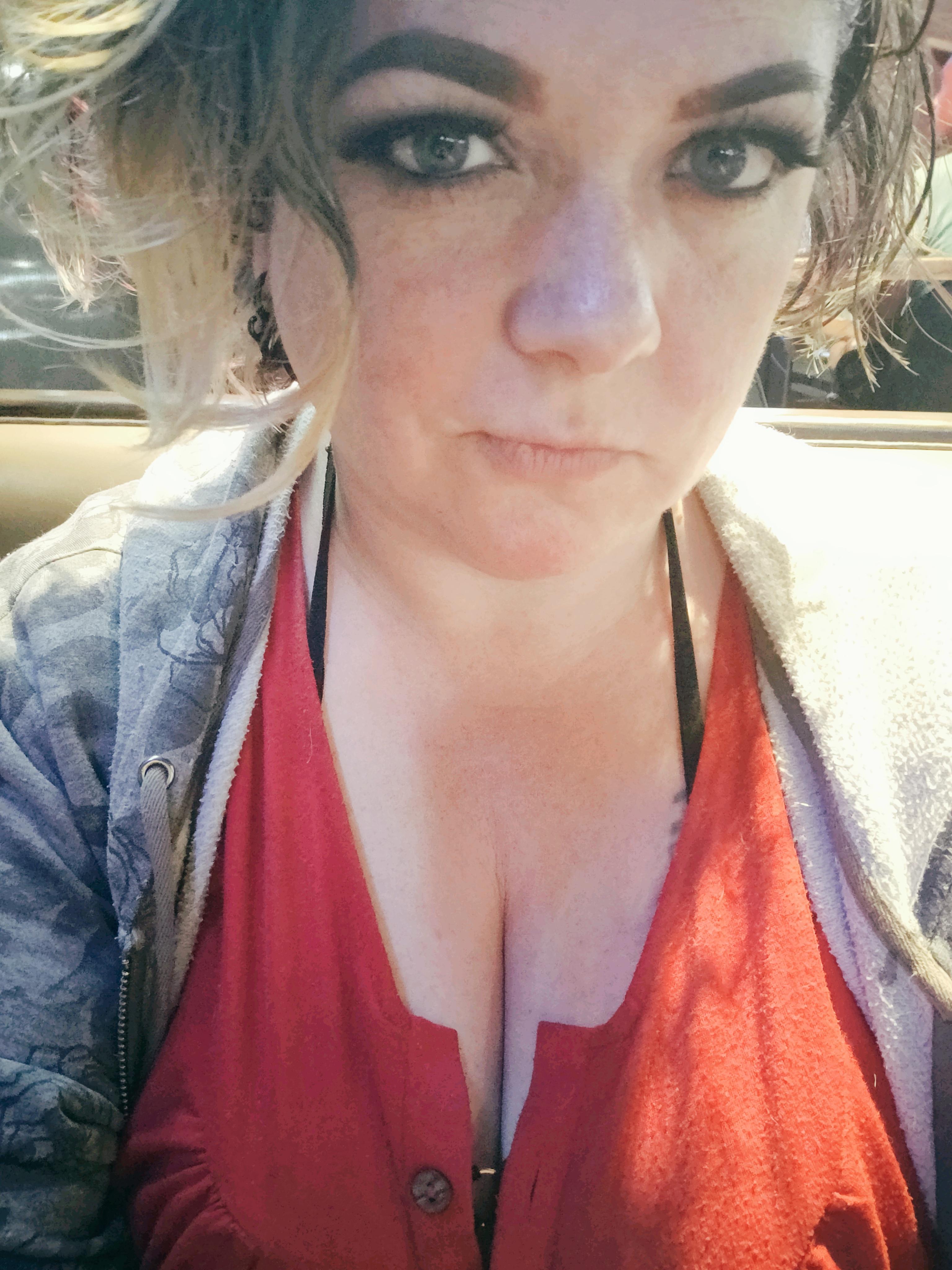 Your meal time view at the pub | Scrolller