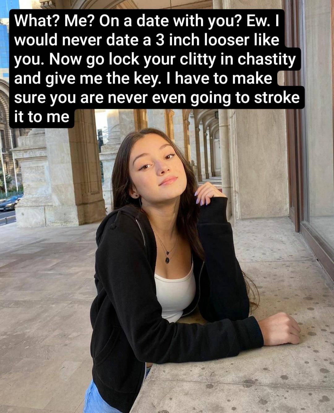 Lock that clit up | Scrolller