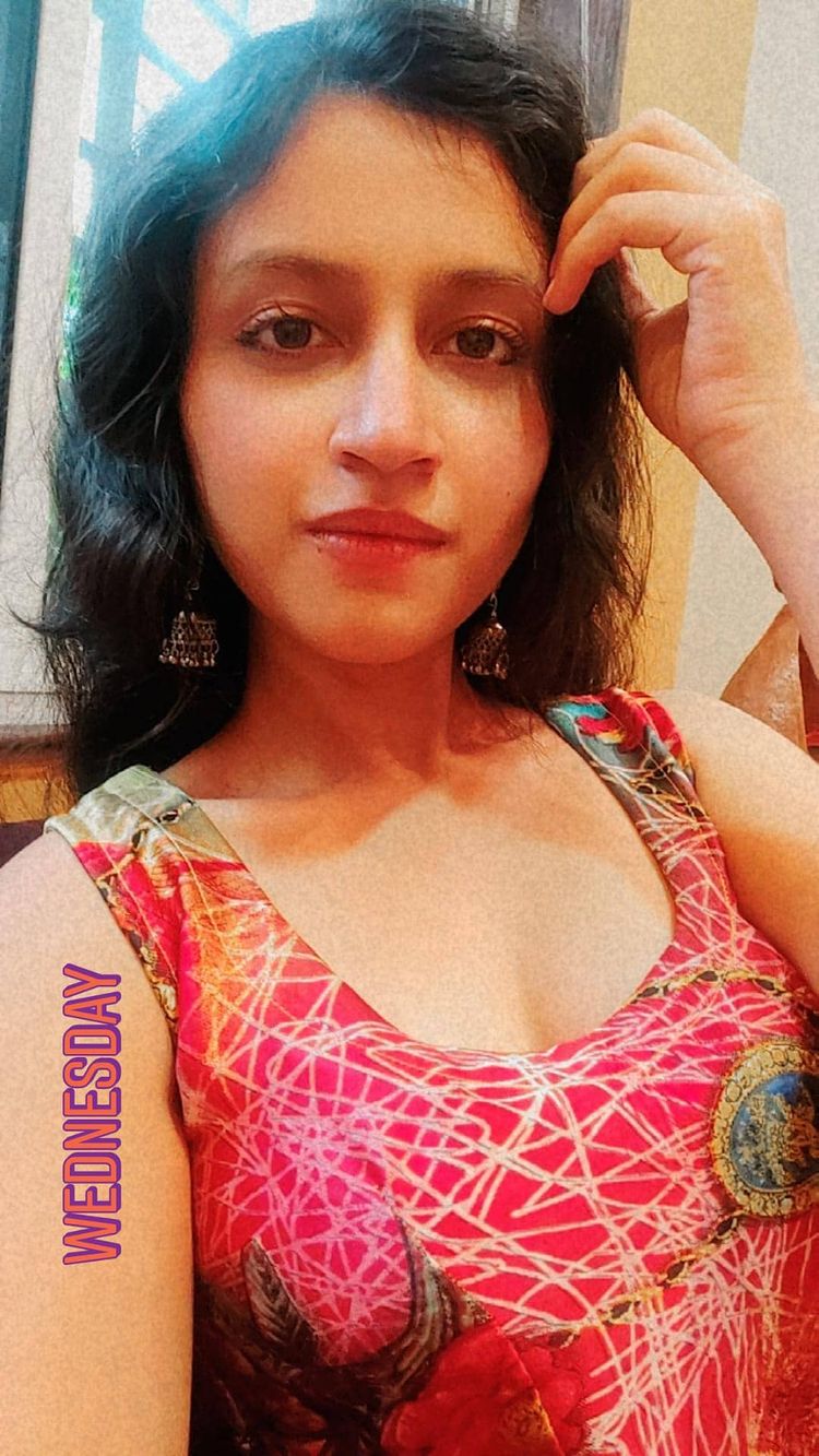 Your views on Ritika shrotri ? | Scrolller