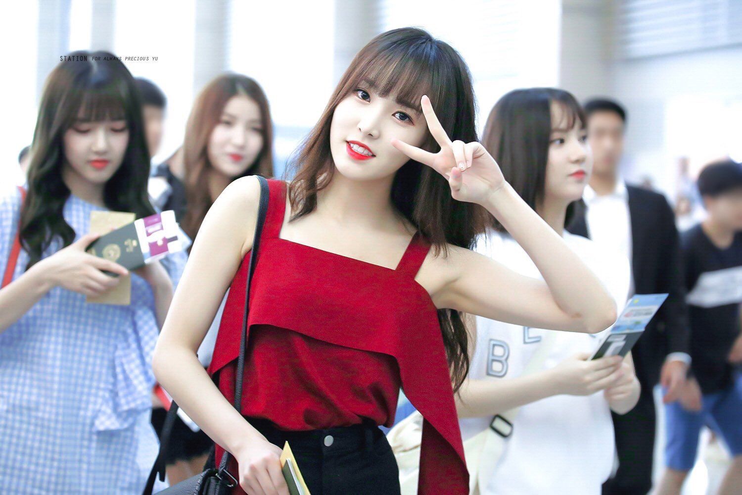 Yuju - GFRIEND | Scrolller