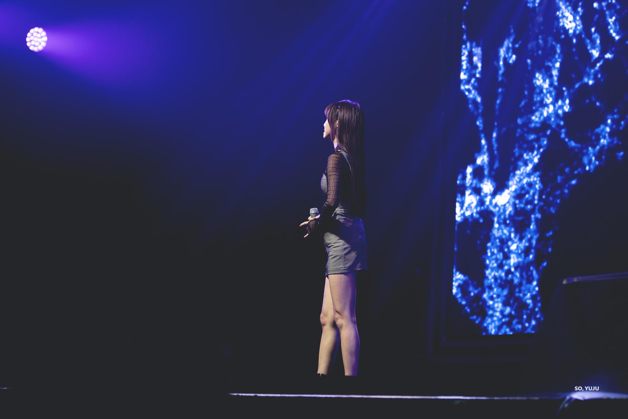 Yuju's beautiful side profile! | Scrolller