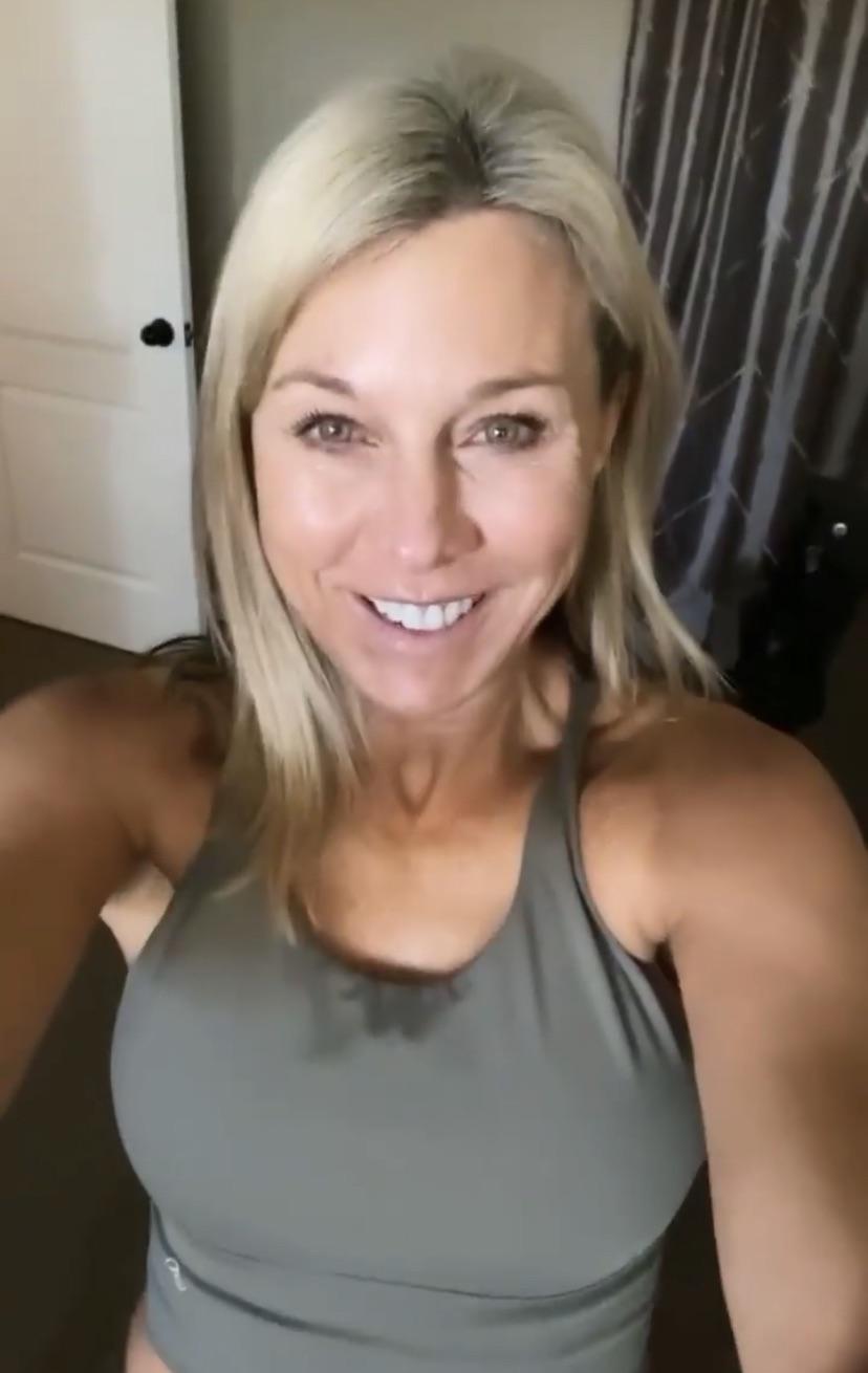 Yummy Mommy Scrolller