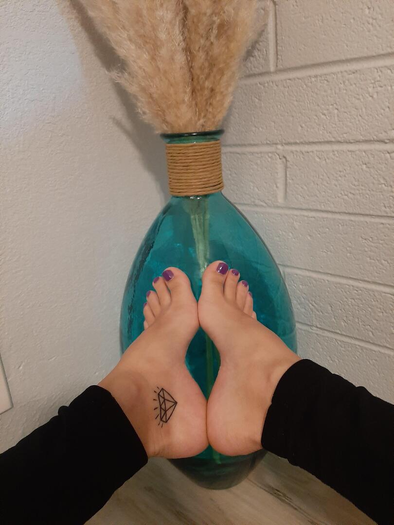 Yummy TOESday 😋 | Scrolller