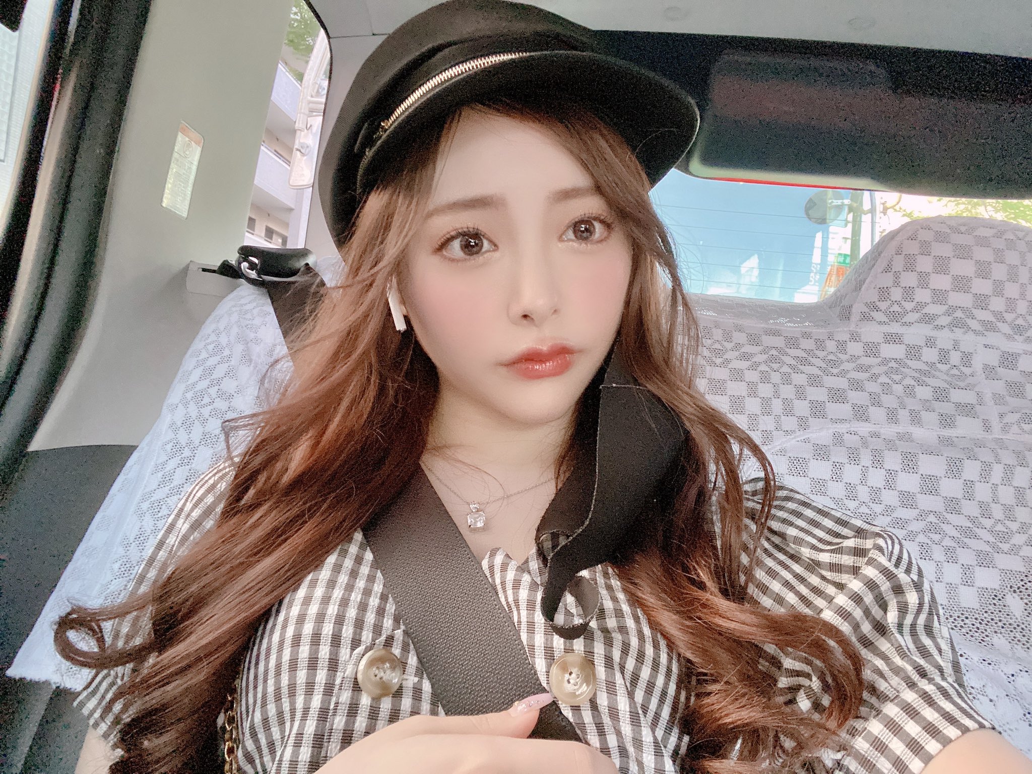 Yuna Ogura | Scrolller