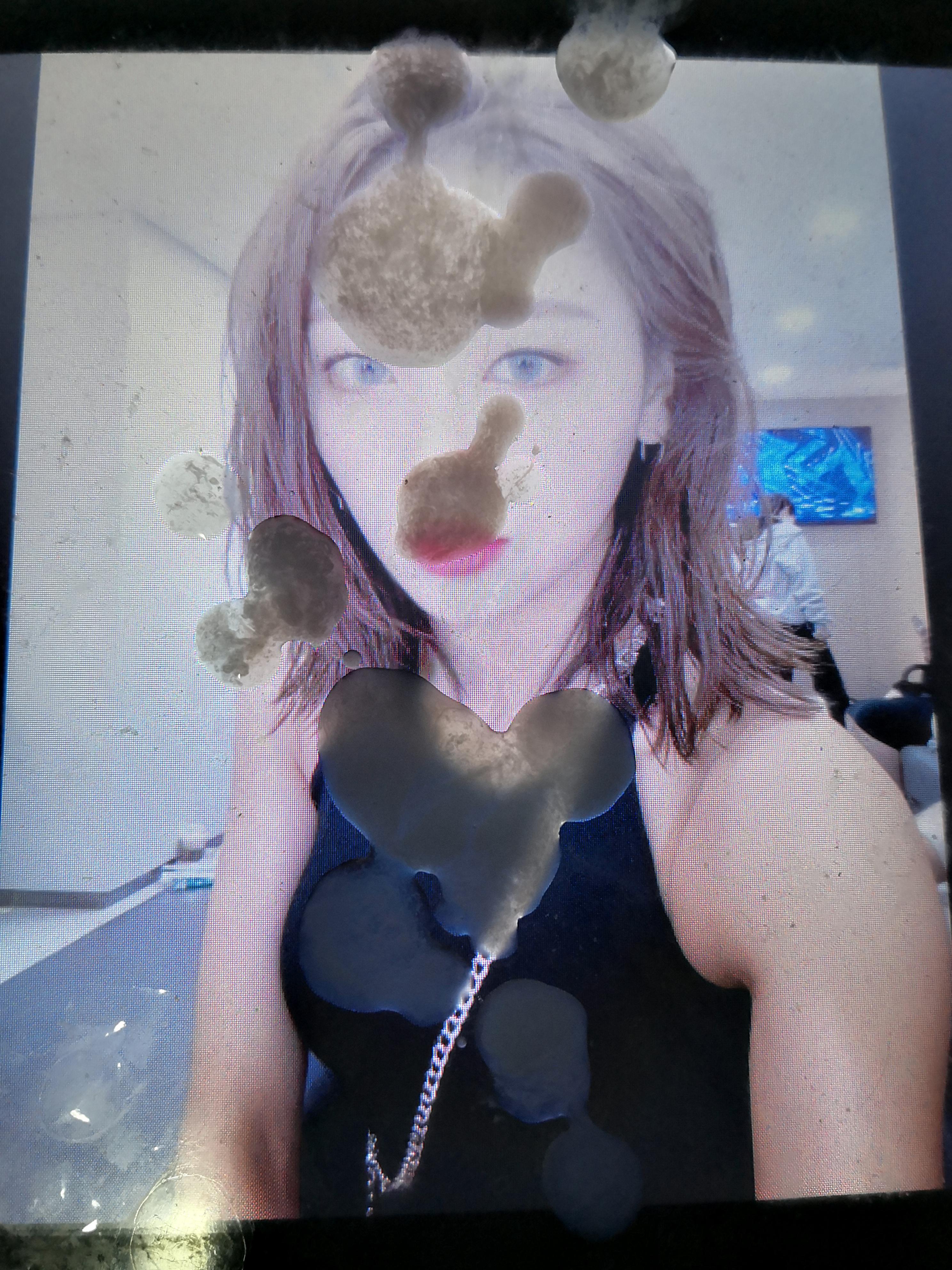 Yves loona | Scrolller