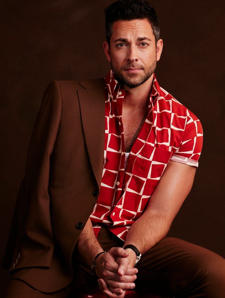 Zachary Levi | Scrolller