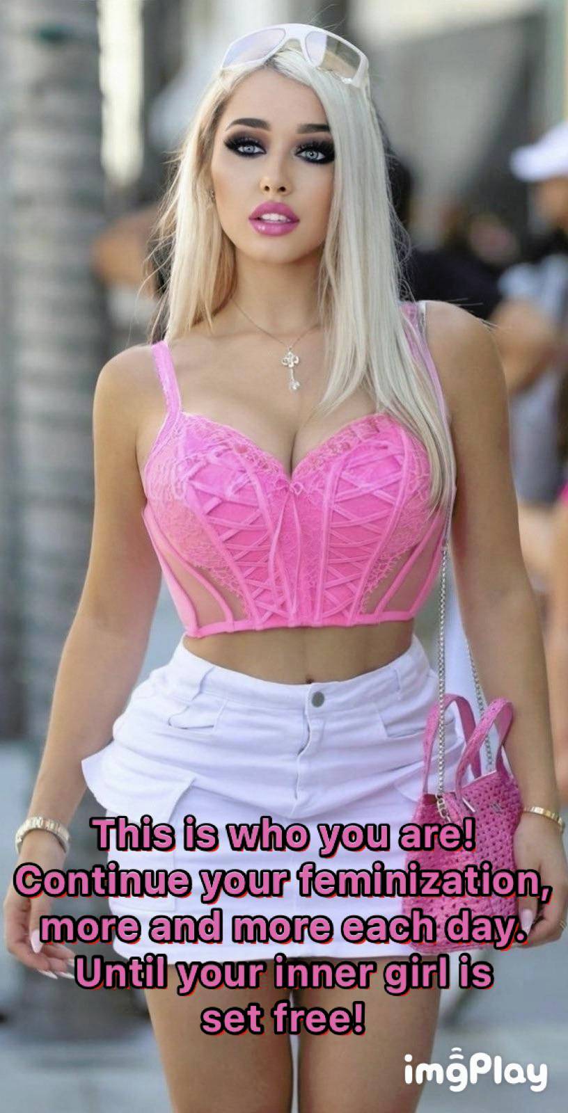 1% girlier each day keeps the masculinity away 💕👗 | Scrolller