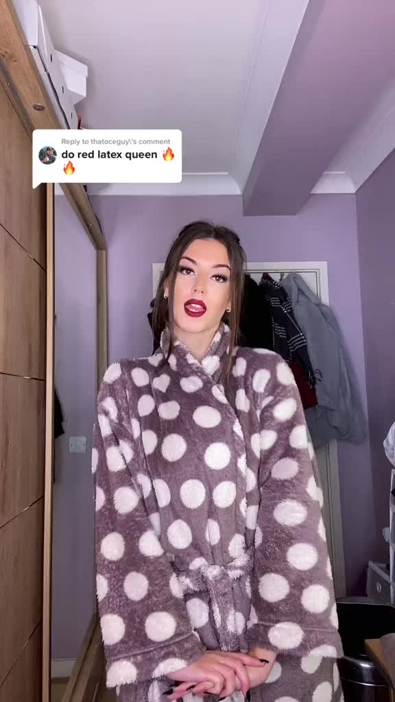 129 - Sexy Red Latex | Scrolller