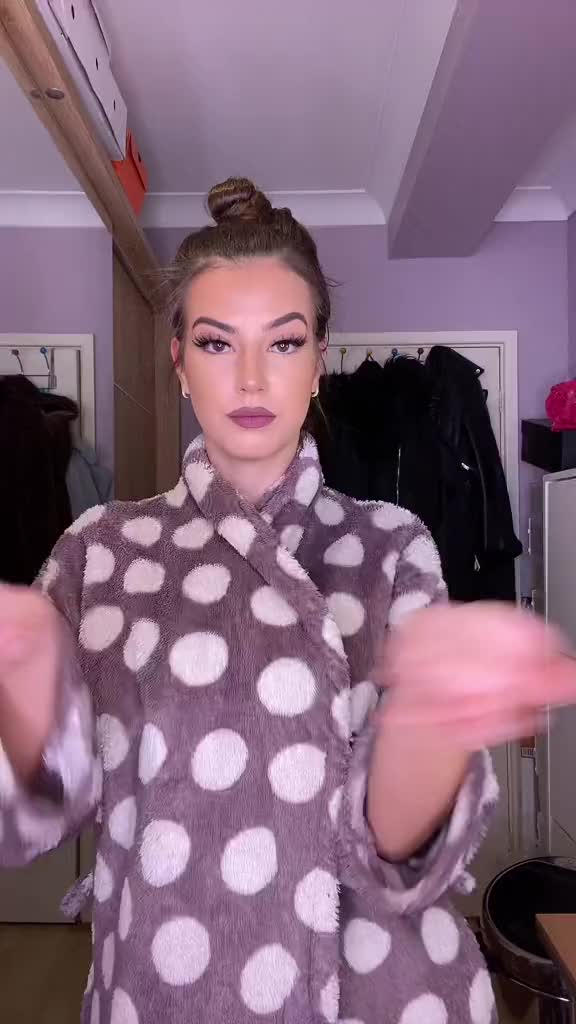 156 - Aggressive Jiggles | Scrolller