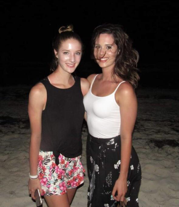 [2] The best Sisters | Scrolller