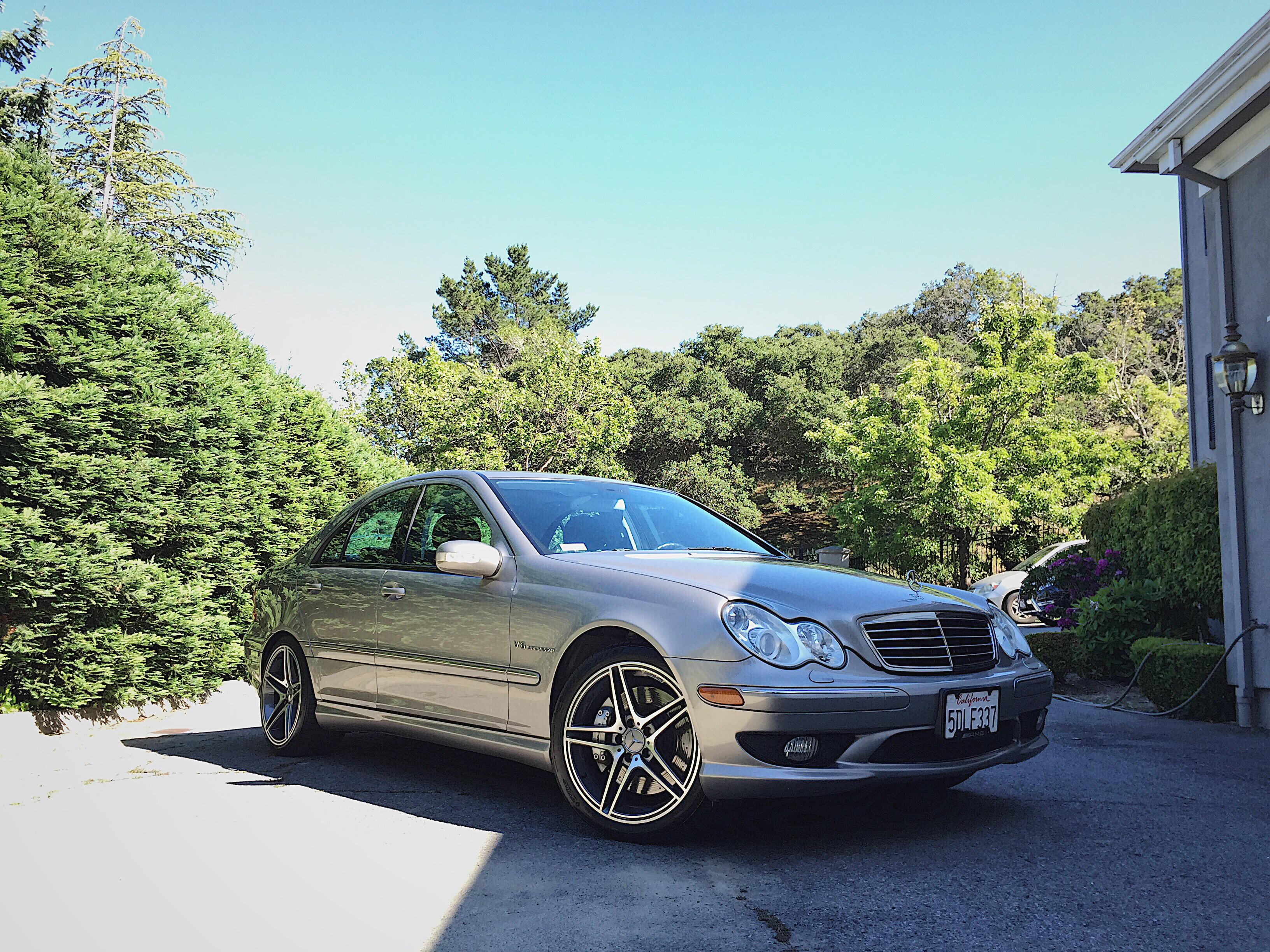 2003 W203 C32 AMG | Scrolller
