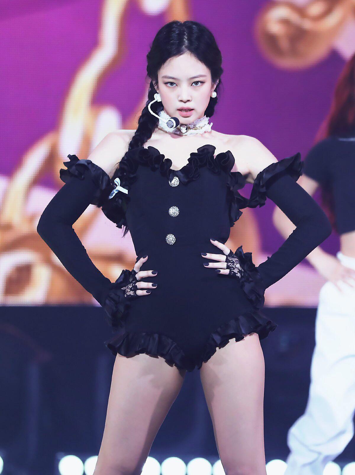 200711 Jennie | Scrolller