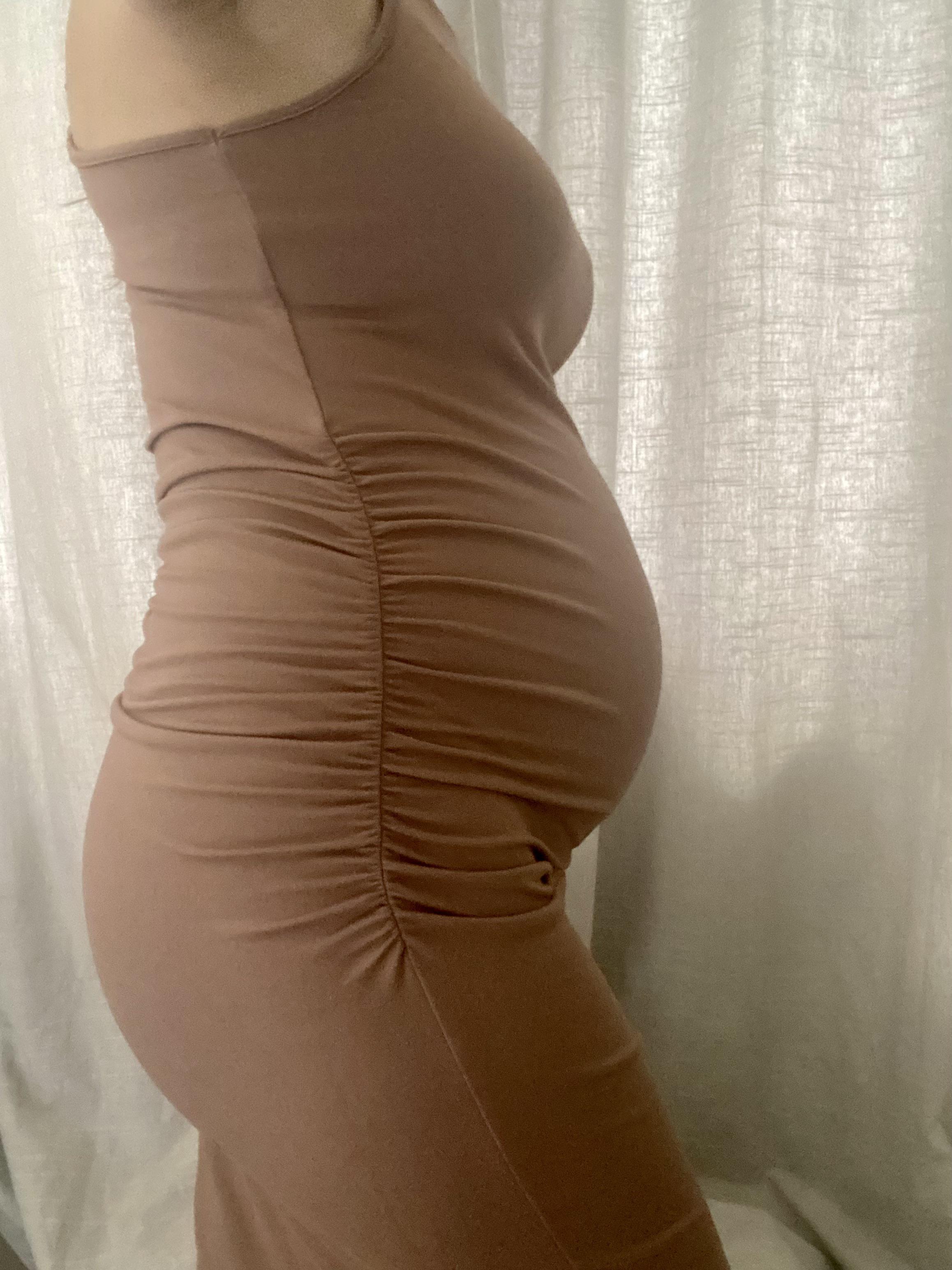 22 weeks pregnant. Other pregnancy content available 😍 | Scrolller