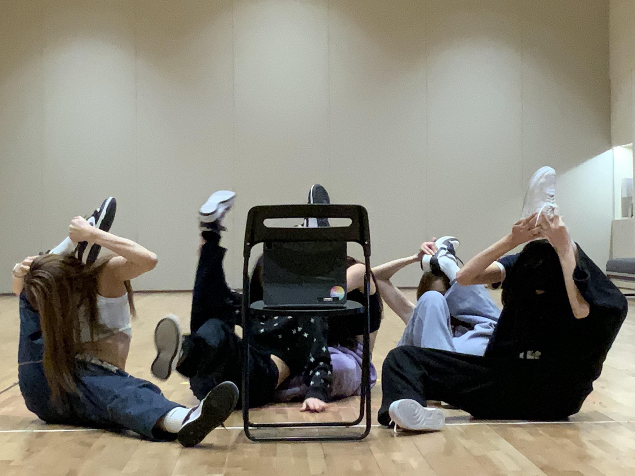 220914 IM_SSERAFIM Twitter Update | Scrolller