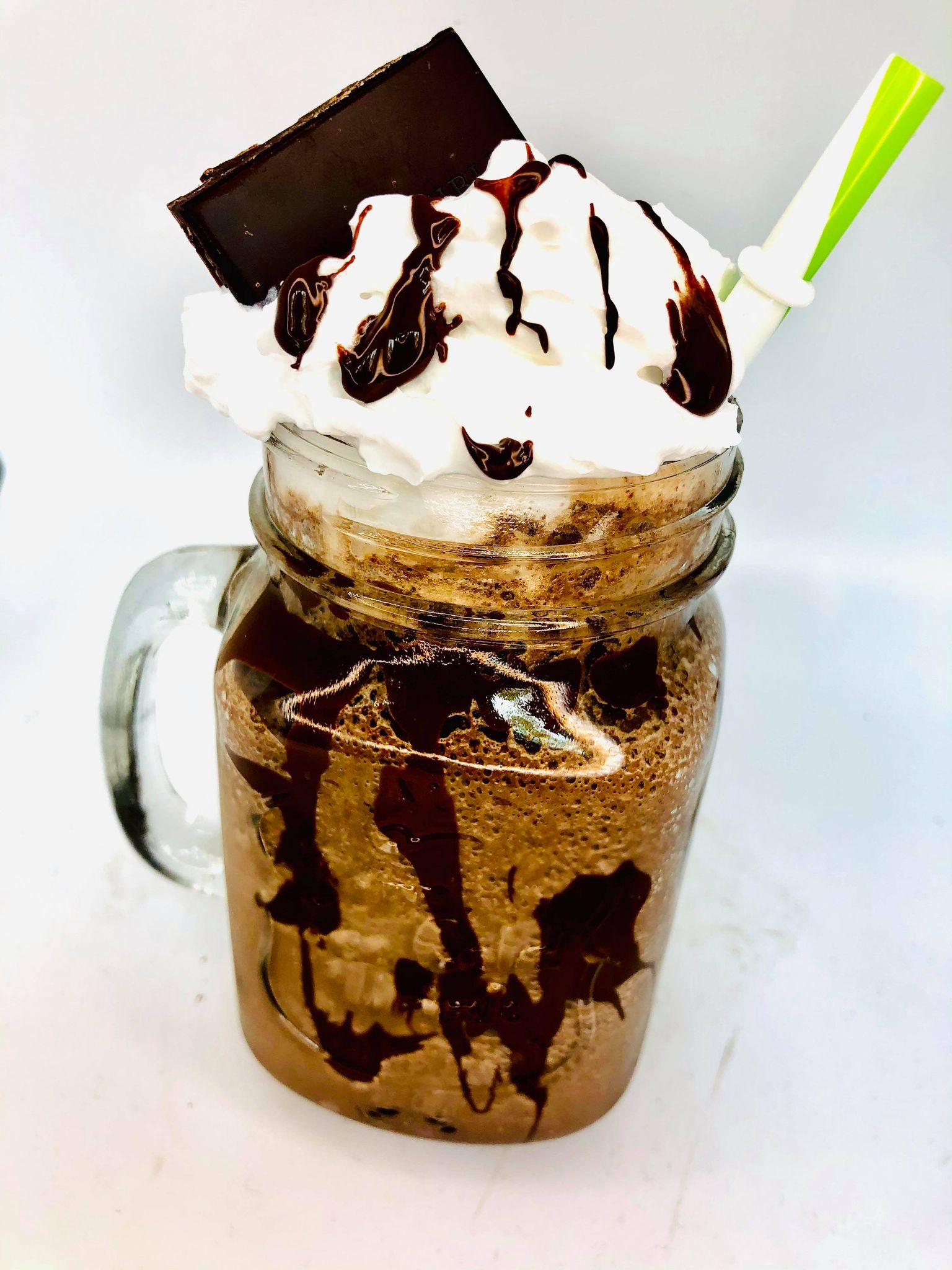 3-Ingredient Double Chocolate Milkshake | Scrolller