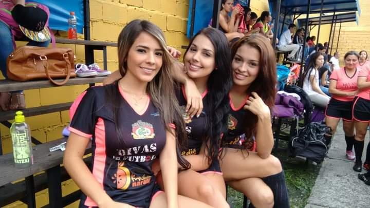 3 on the subs bench | Scrolller