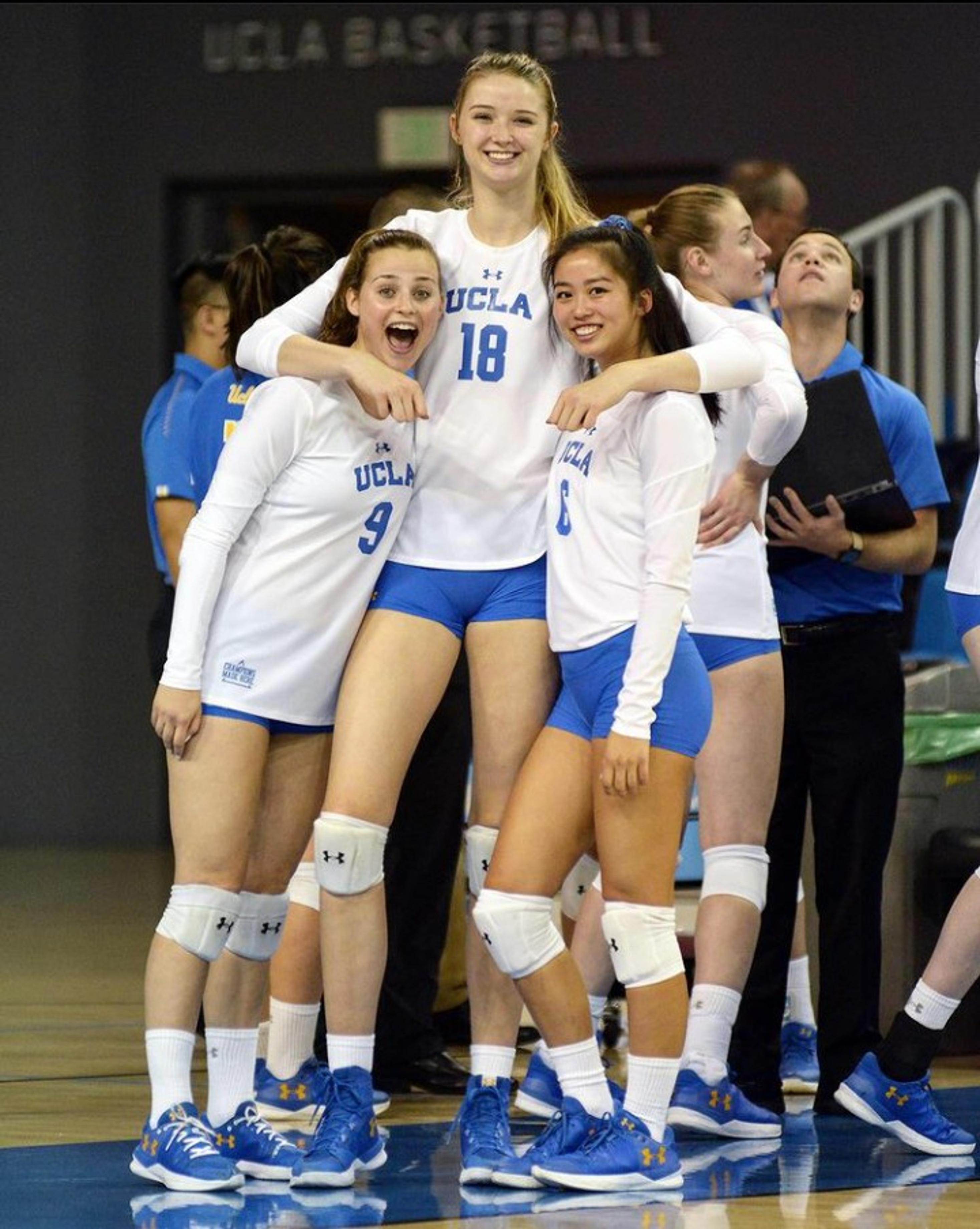 6'7" cute girl from UCLA | Scrolller