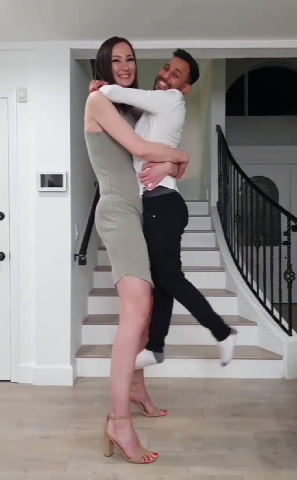 6'9" tall hug | Scrolller