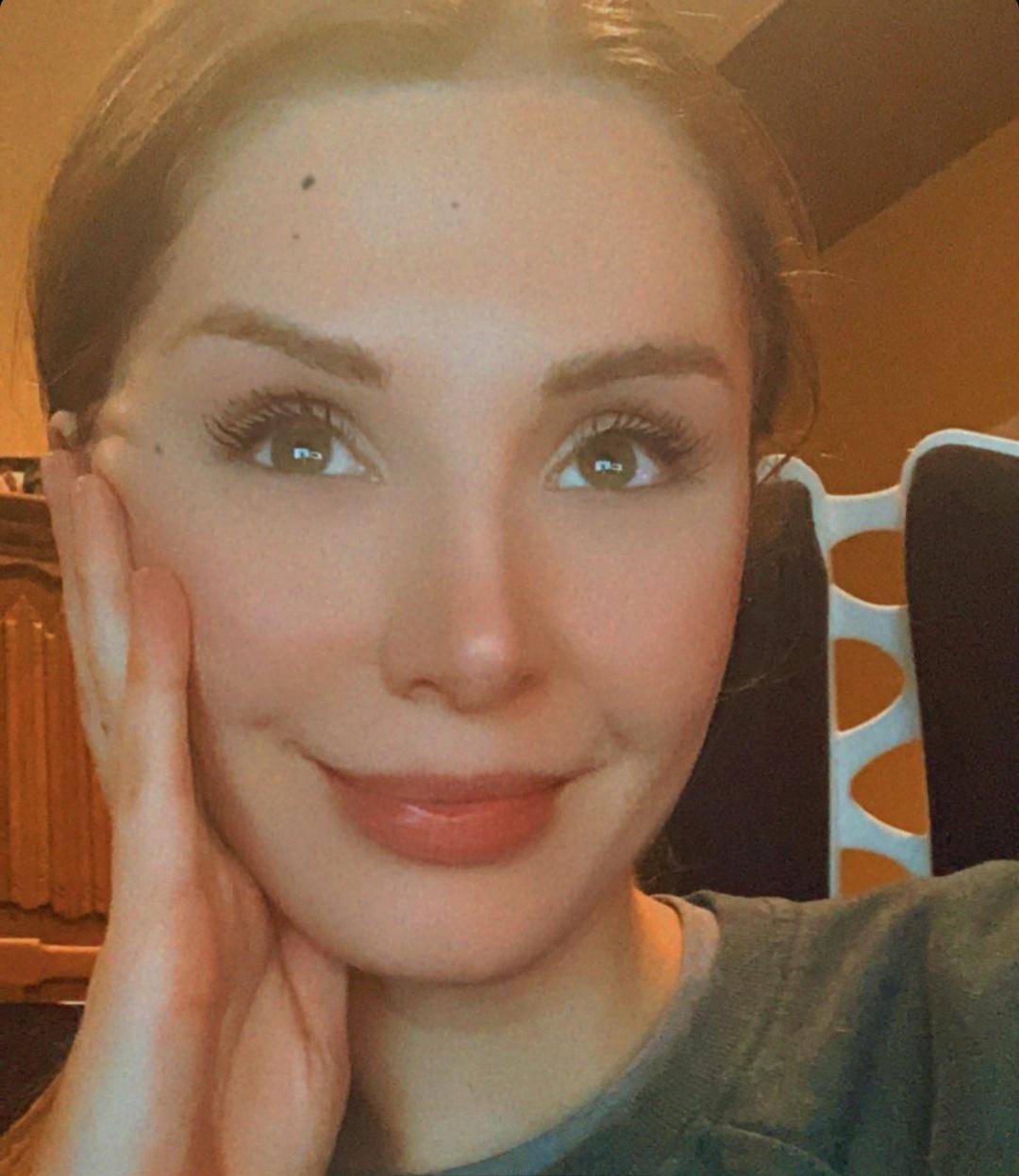 A Happy Little Whore Just Thinking About Cock Scrolller