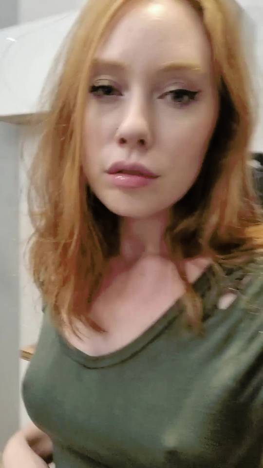 Can I get you worked up with my flash? ;) | Scrolller