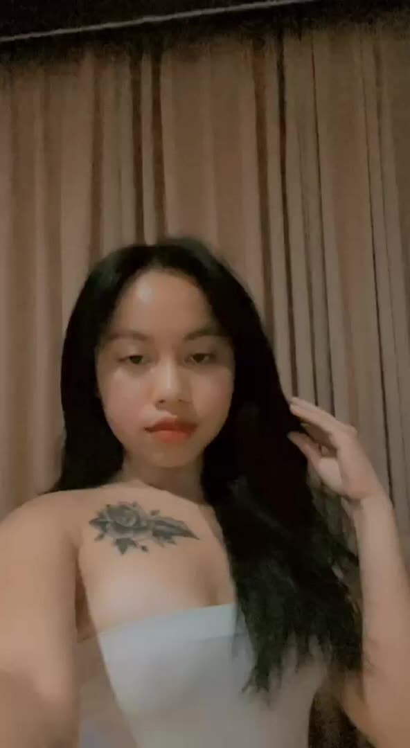 A little flash never hurt anybody | Scrolller