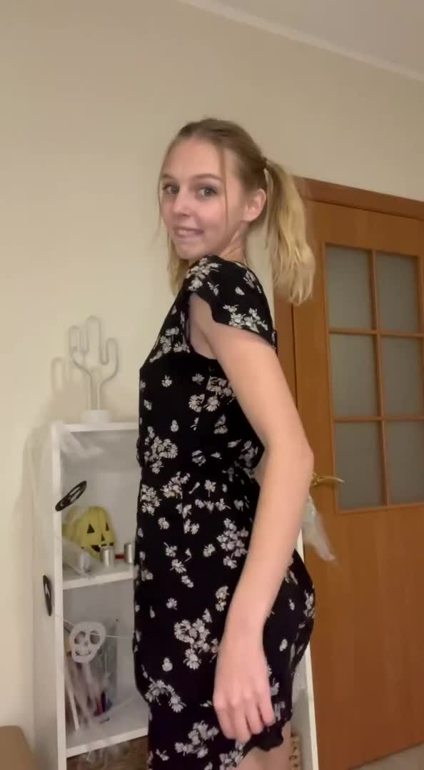 a little magic to see me completely naked | Scrolller